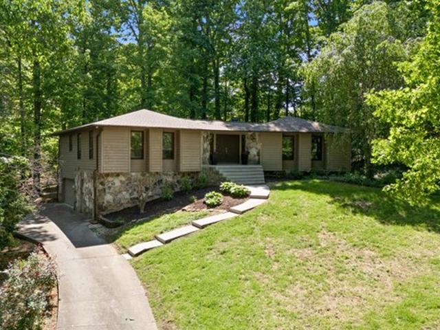 302 Saint Andrews Dr, Knoxville, TN 37934