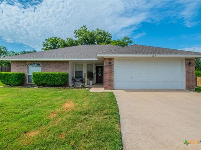 302 Sealy Ct, Gatesville, TX 76528