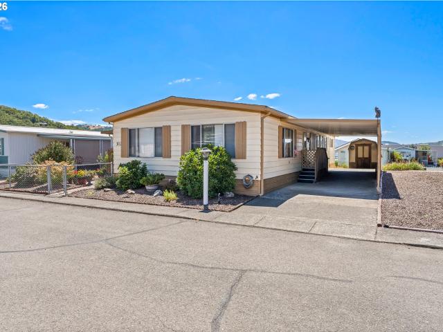 302 shadow ranch ln