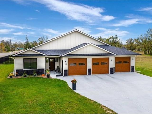 302 Shortcut Ln SW, Bemidji, MN 56601