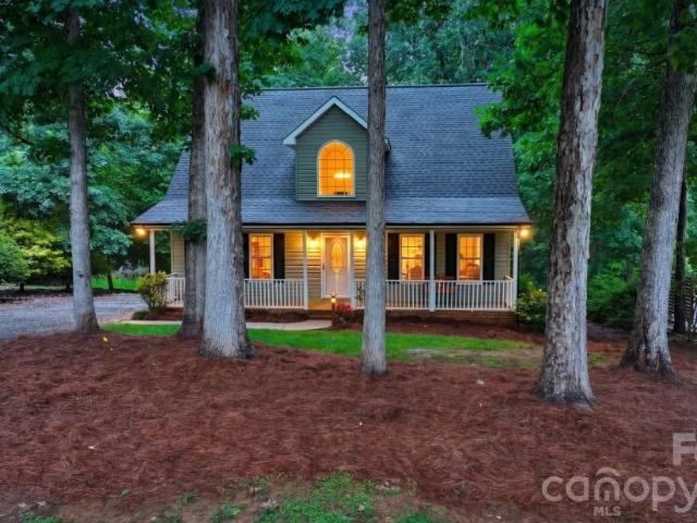 302 Skyland Court