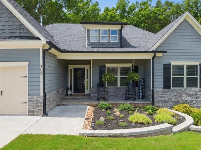 302 Spence Circle