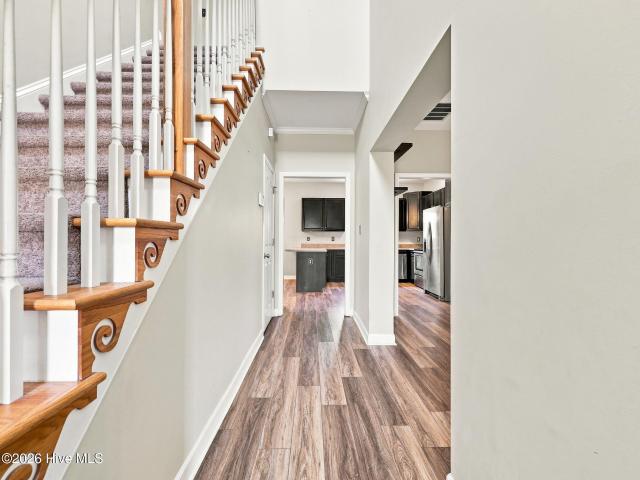 302 Squire Court