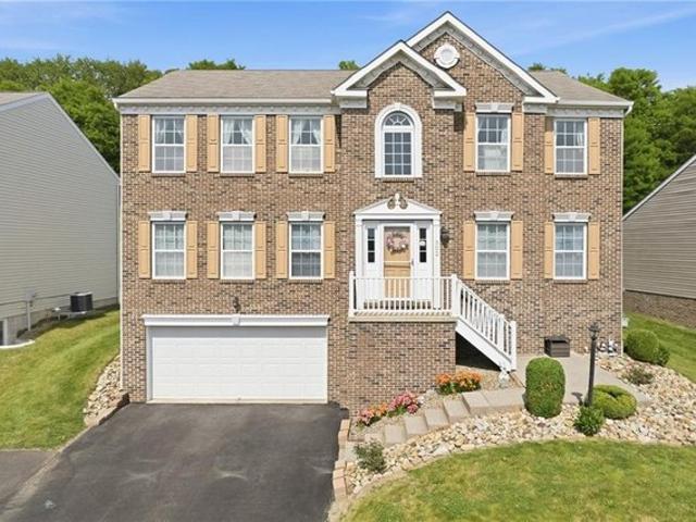 302 Summit Cir, Houston, PA 15342