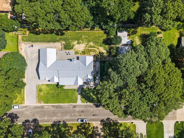 302 Post Oak Street