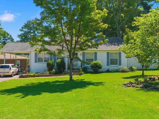 302 Park Ln