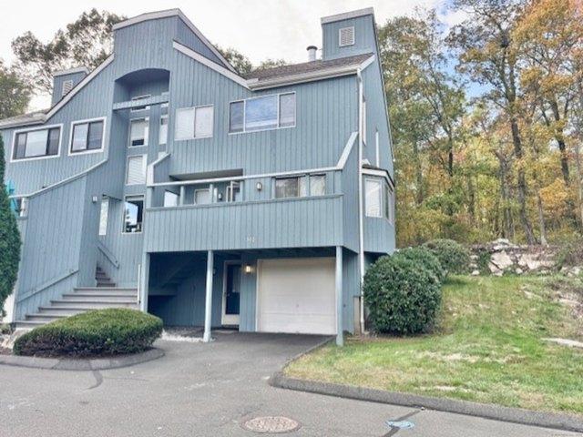 302 Pheasant Gln Unit 302, Shelton, CT 06484