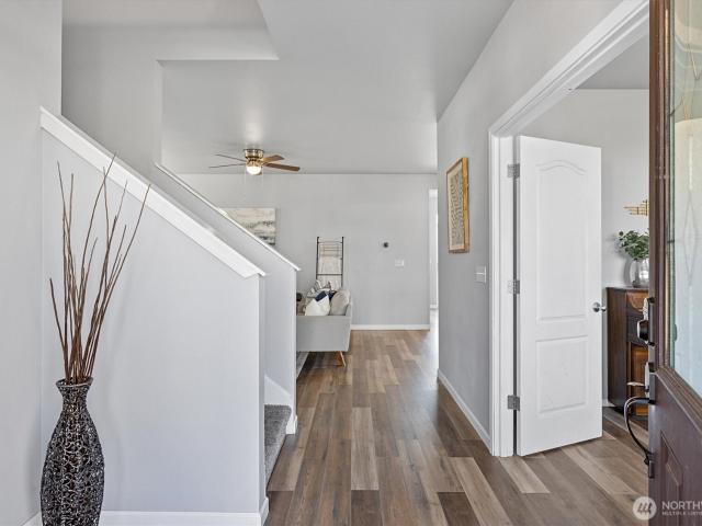 302 Phoenix Avenue SW