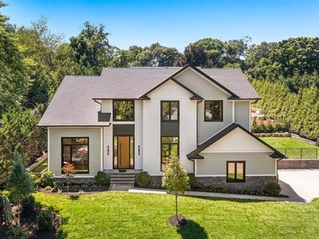 302 Pine St, Haworth, NJ 07641