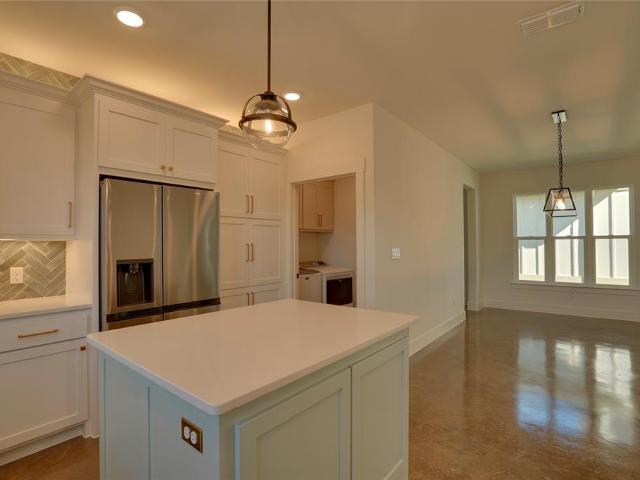 302 Red Bird Ridge