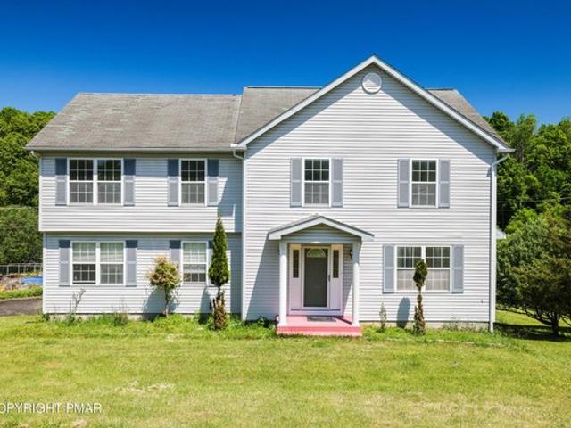 302 Rustic Dr, East Stroudsburg, PA 18302