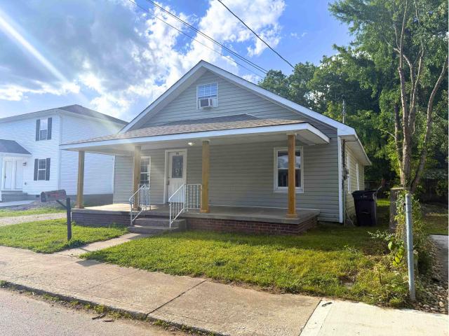 302 W 7th Street