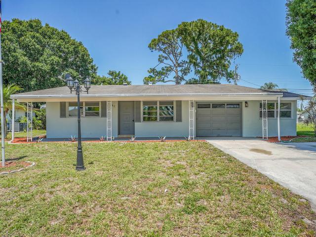 302 W Arbor Ave, Port St. Lucie, FL 34952 | MLS #R11071