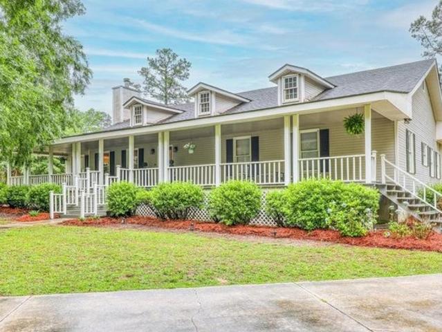 302 W Courtland Ave, Quitman, GA 31643