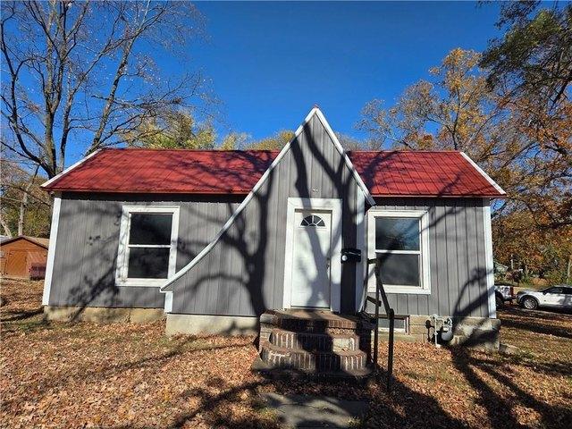 302 W Mill St, Butler, MO 64730