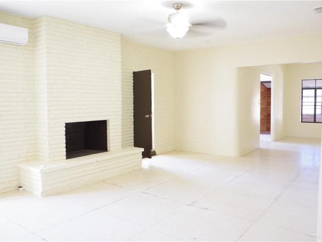 302 W Sam Houston Avenue