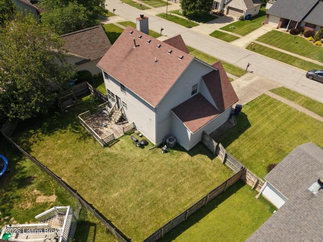 302 Woodland Lakes Dr