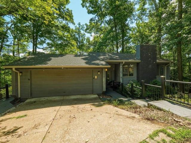 302 Woodlomond Way, Huntington, WV 25705