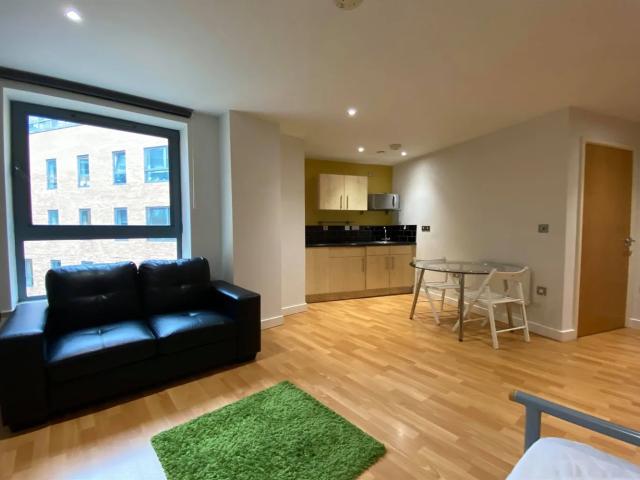 302, West One Reflect, City Centre, S1