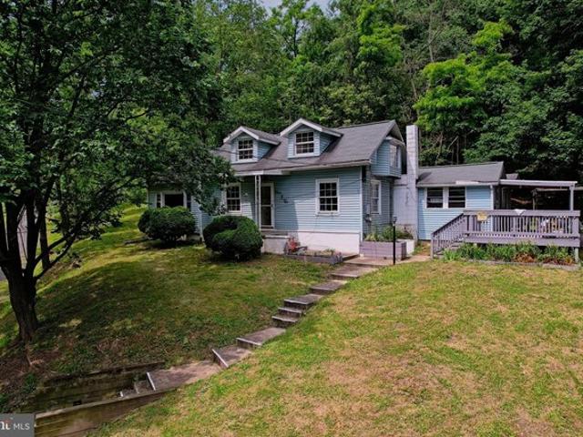 302 Wills Creek Ave, Cumberland, MD 21502