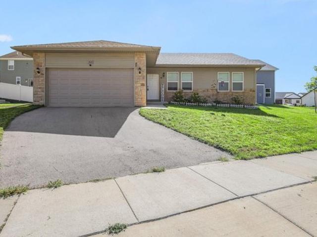 302 Tori Dr, Belleville, WI 53508