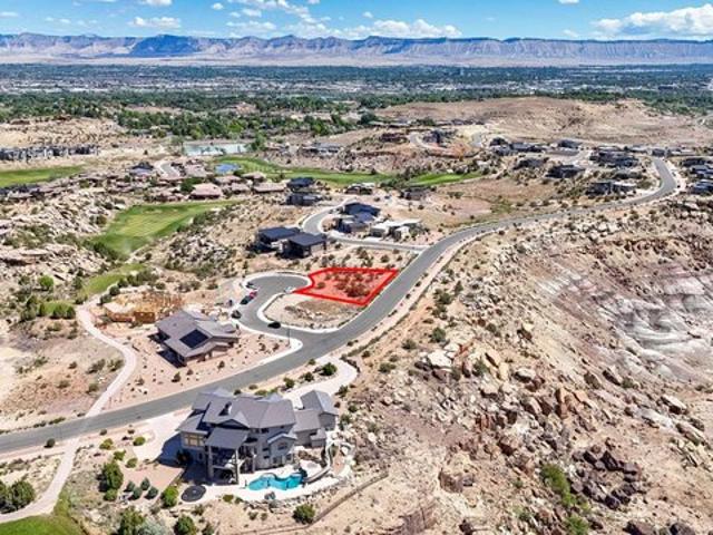 302 Tablero Ct, Grand Junction, CO 81507