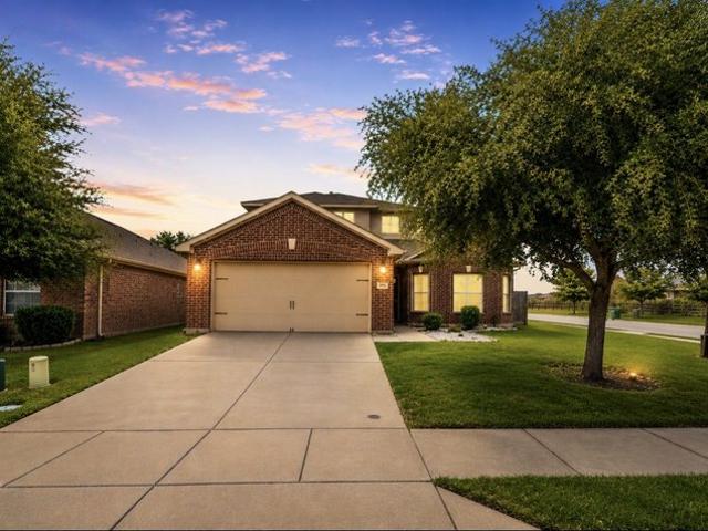 302 Thin Leaf Dr, Princeton, TX 75407