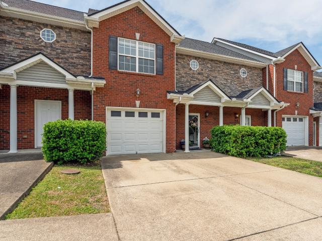302 Villa Cir