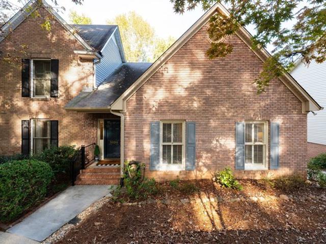 3034 Old Stone Dr, Birmingham, AL 35242