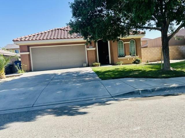 3034 E Lingard St, Lancaster, CA 93535
