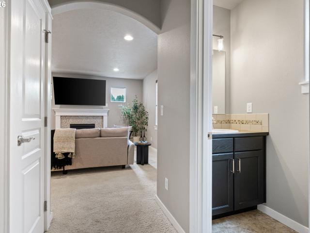 3034 guadalupe way