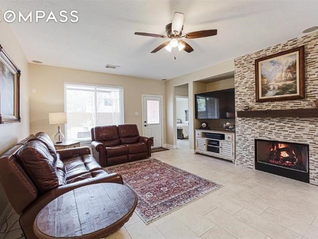 3034 Glenthorpe Ln, Katy, TX