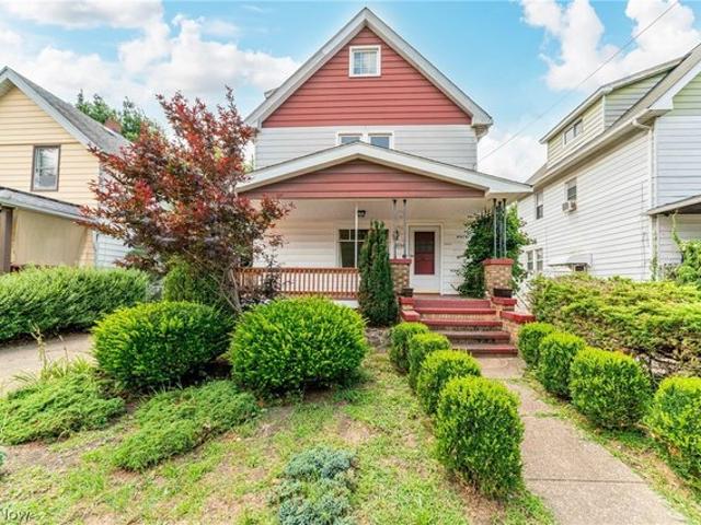 3034 W 112th St, Cleveland, OH 44111