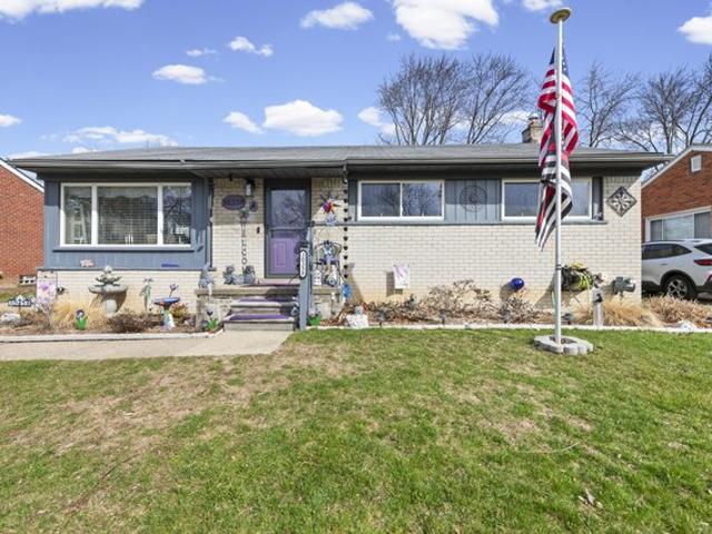 30358 W Chicago St, Livonia, MI 48150