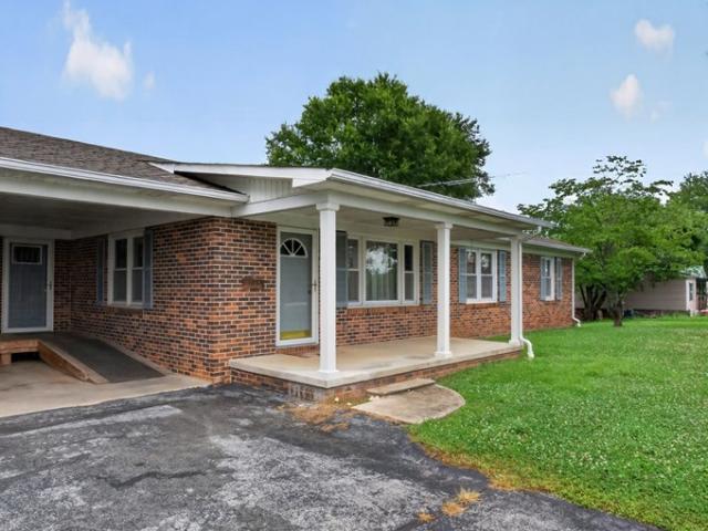 3035 Monterey Hwy