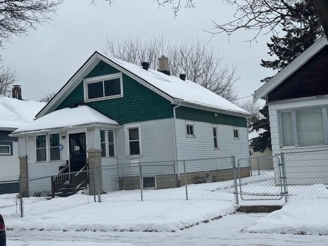 3035 N 47th St, Milwaukee, WI 53210