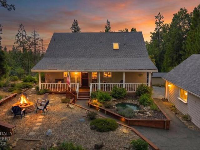 3035 Dalmatia Dr, Arnold, CA 95223