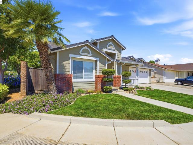 3035 Hudson Dr