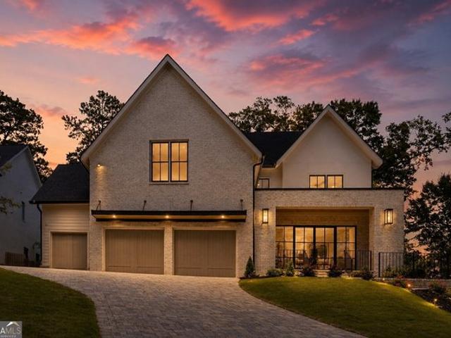 3035 Parkridge Dr NE, Brookhaven, GA 30319