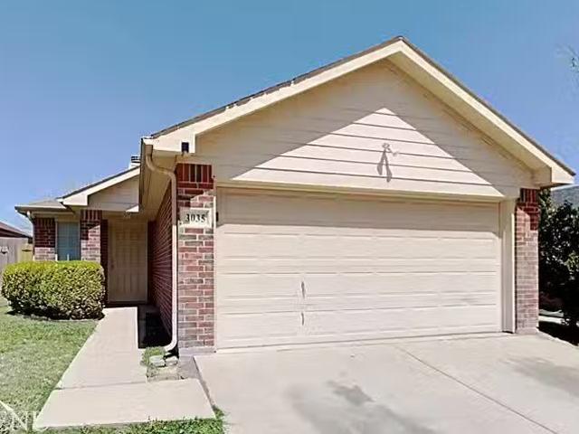 3035 San Martin Dr, Arlington, TX 76010