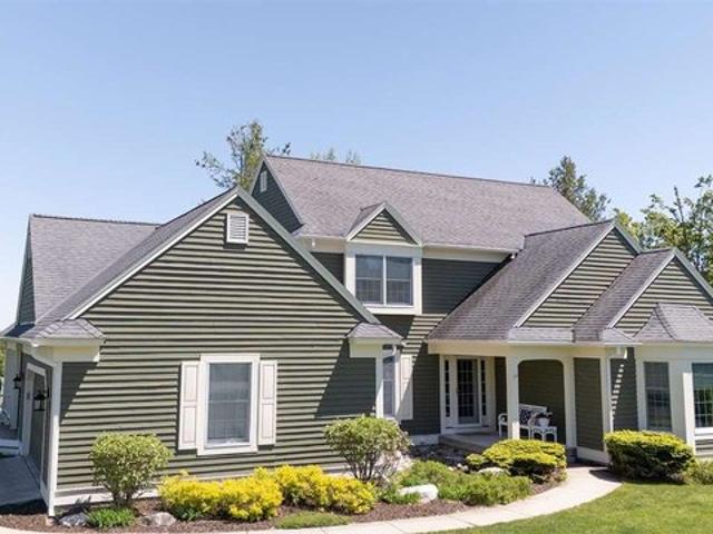 3035 Village Ln, Harbor Springs, MI 49740