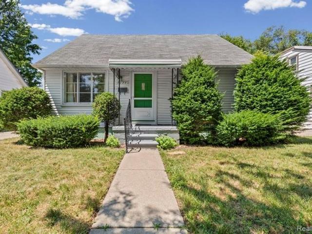 3035 Wolcott St, Ferndale, MI 48220