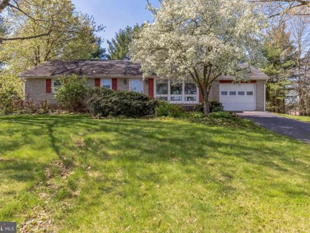 3036 Lutheran Rd, Gilbertsville, PA 19525