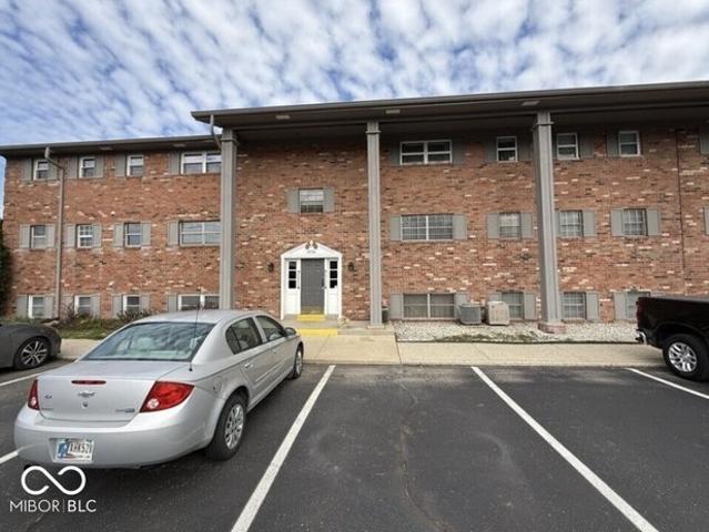 3036 Lake Shore Dr Unit A, Indianapolis, IN 46205