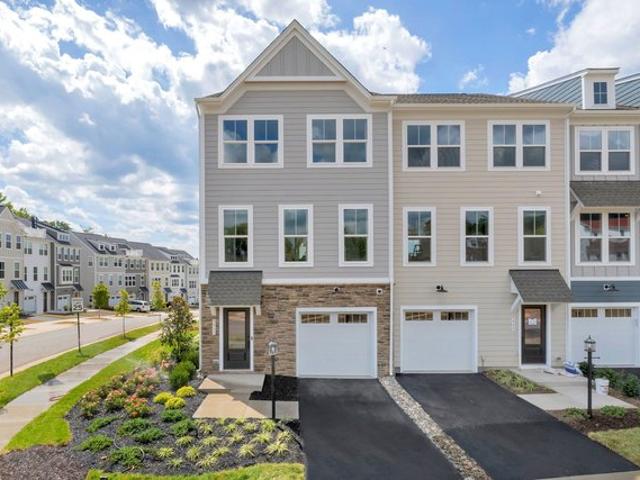 3036 Rambling Brook Ln, Crozet, VA 22932