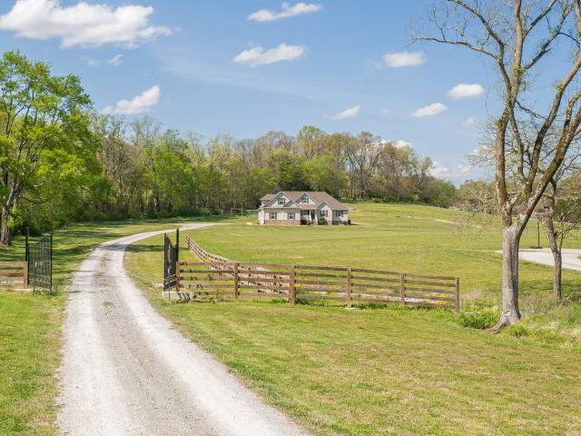 3036 Valley Creek Rd