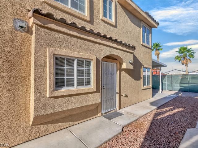 3037 Aloha Avenue