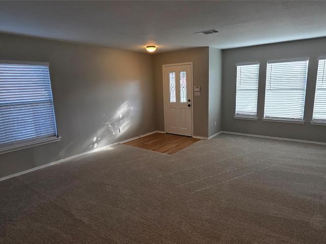 3037 Bradford Park Dr