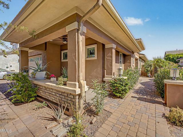 3037 e sagebrush street