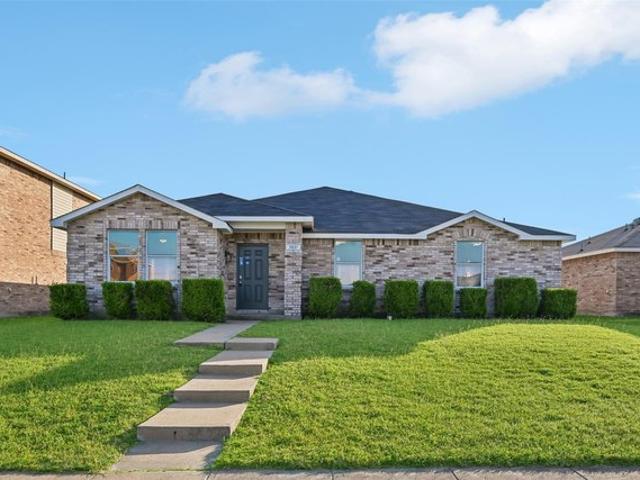 3037 Paint Brush Pl, Lancaster, TX 75134